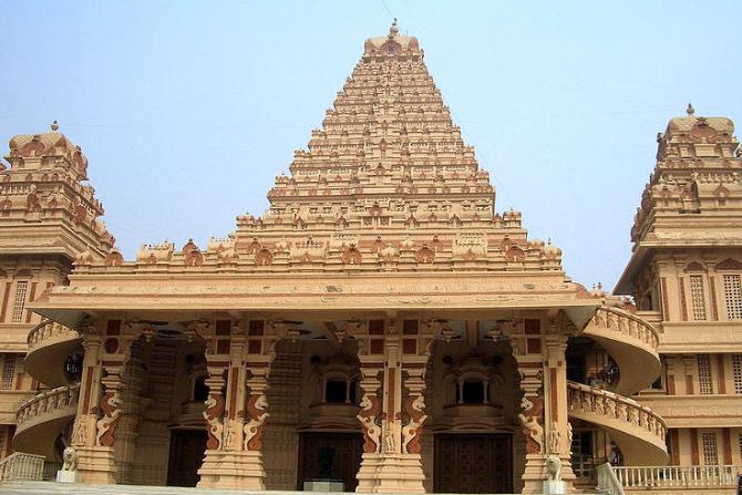 Chhatarpur Temple in New Delhi | Visit A City