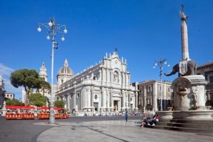 Catania at a Glance | Visit A City