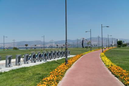 Izmar Four Day Easy Going Itinerary | Visit A City