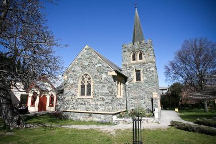 St Peter's Church in Queenstown | Visit A City