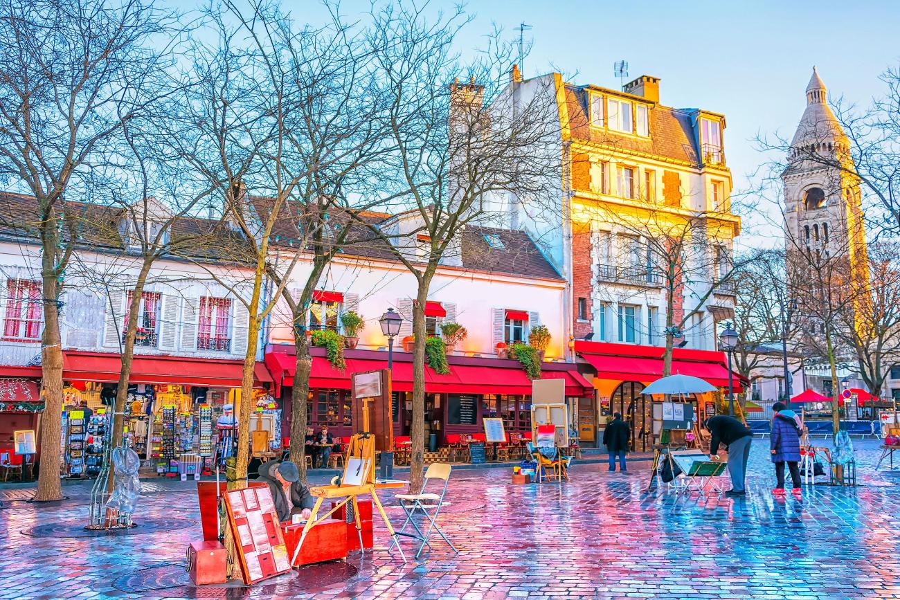 Place du Tertre in Paris | Visit A City